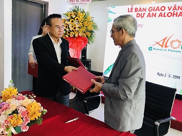 Việt Úc Group bàn giao Aloha Beach Village cho CMC khai thác, vận hành