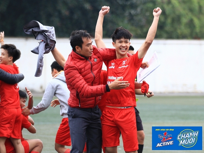 Hai đội bóng đầy duyên nợ gặp nhau ở chung kết Giải bóng đá học sinh Hà ...