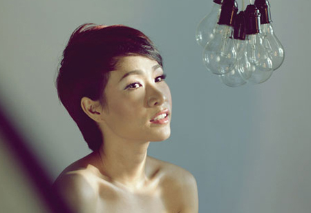 Sự thật về “cái tát ghen tuông” của Uyên Linh Idol