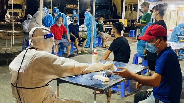 Yêu cầu tổ chức test nhanh SARS-COV-2 cho người quản lý, làm việc, bán ...