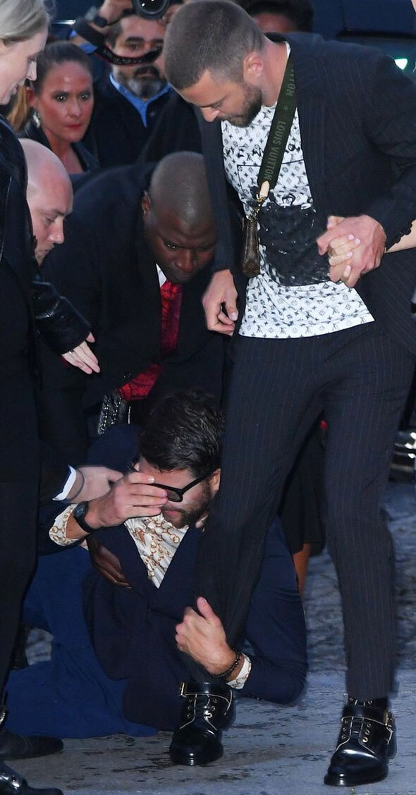 Justin Timberlake bị fan quấy rối